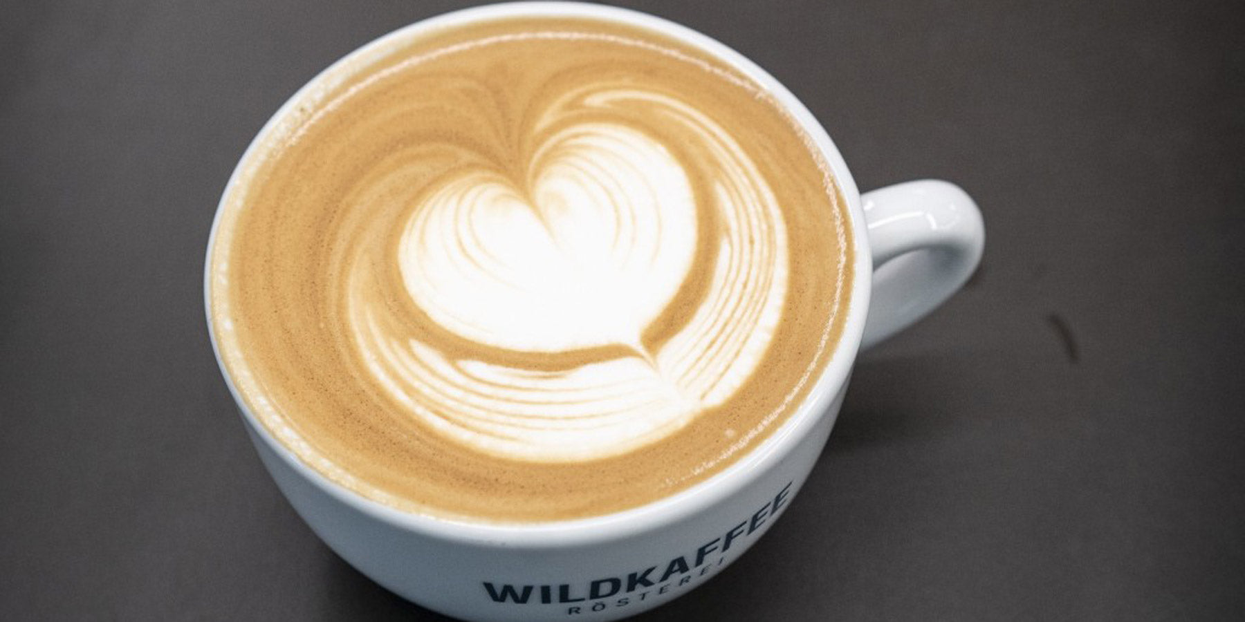 Kaffee mit Milch - wie diese Kombination entstand! – Wildkaffee GmbH
